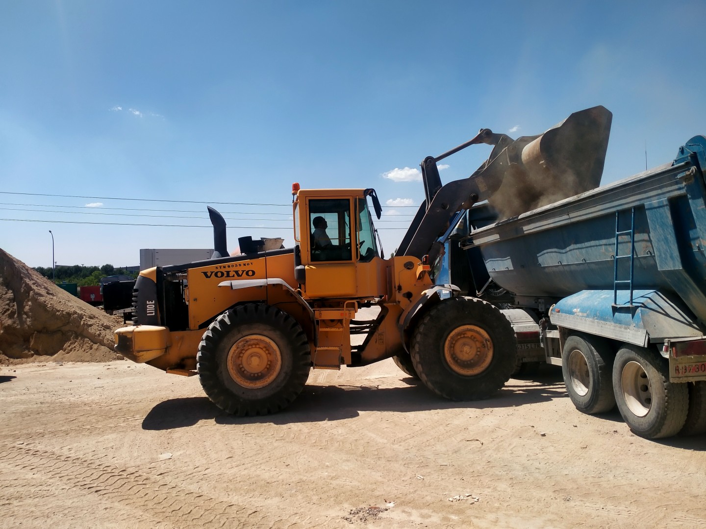 Cargadora de ruedas Volvo L 110 E | subastaszentromachine.com